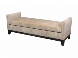 Connor Bench - Villa Hallmark